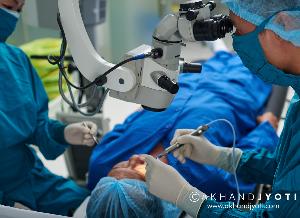 Cataract Surgery Procedure | Phaco Vs SICS